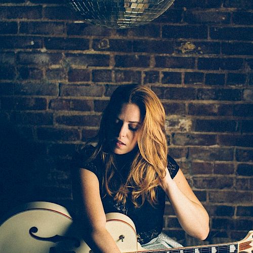 Live @ Harry's - Megan Burtt